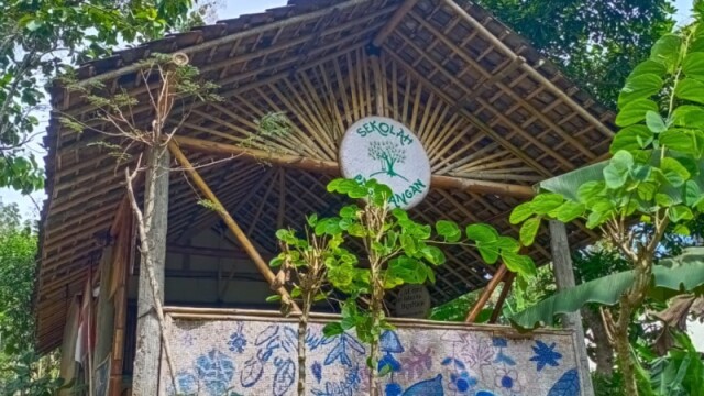 Sekolah Pagesangan: pelita di Gunung Kidul - KanalDesa.com